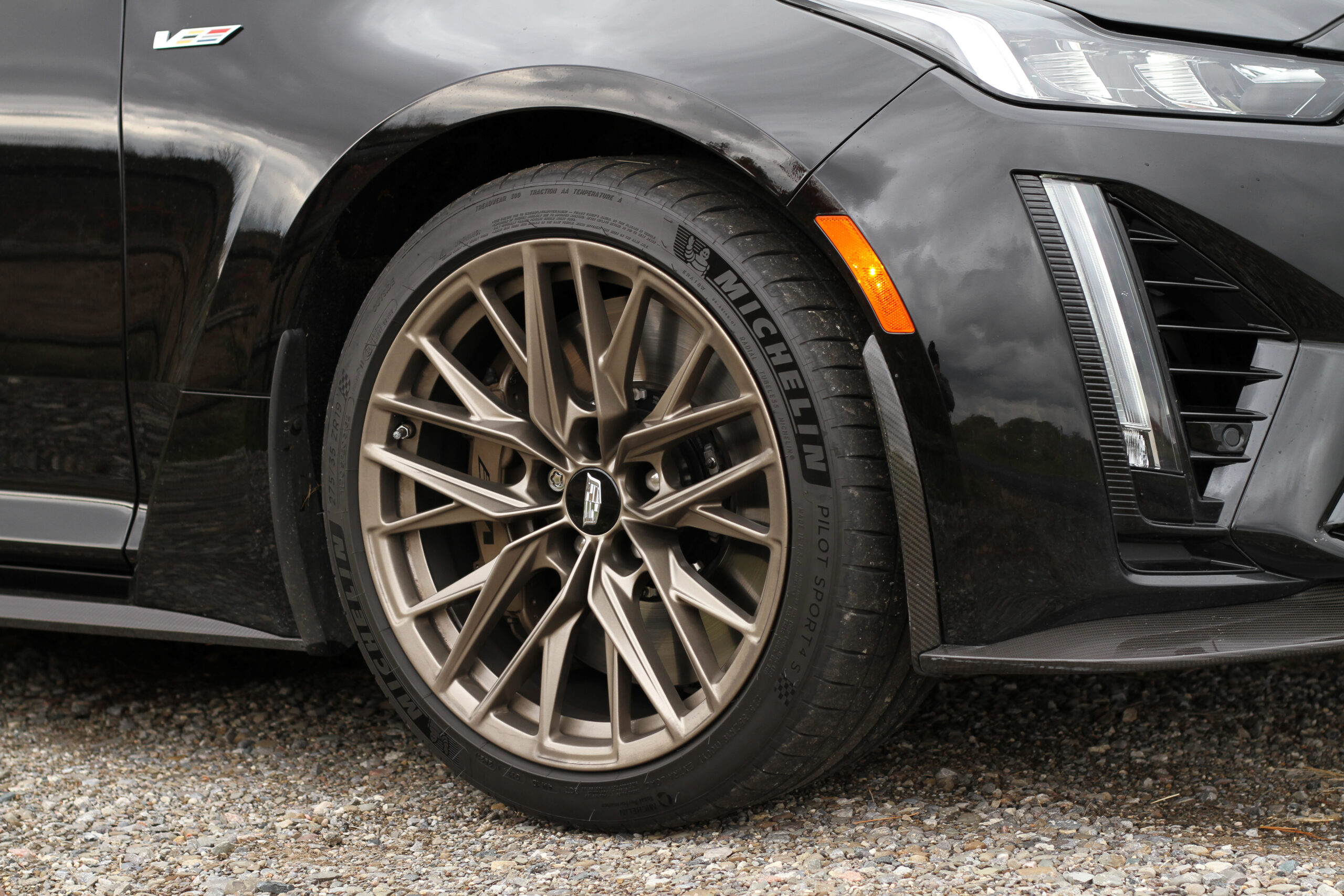 The 2022 Cadillac CT5-V Blackwing Doesn’t Make You Choose