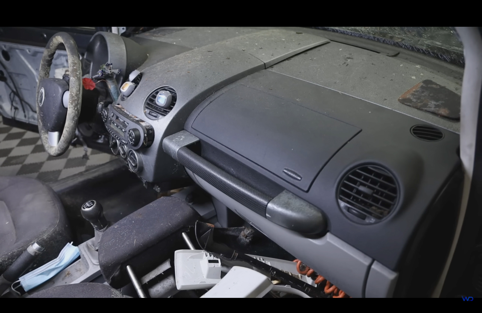 Watch This Disgusting Mold-Filled VW Beetle Come Back to Life After a ...