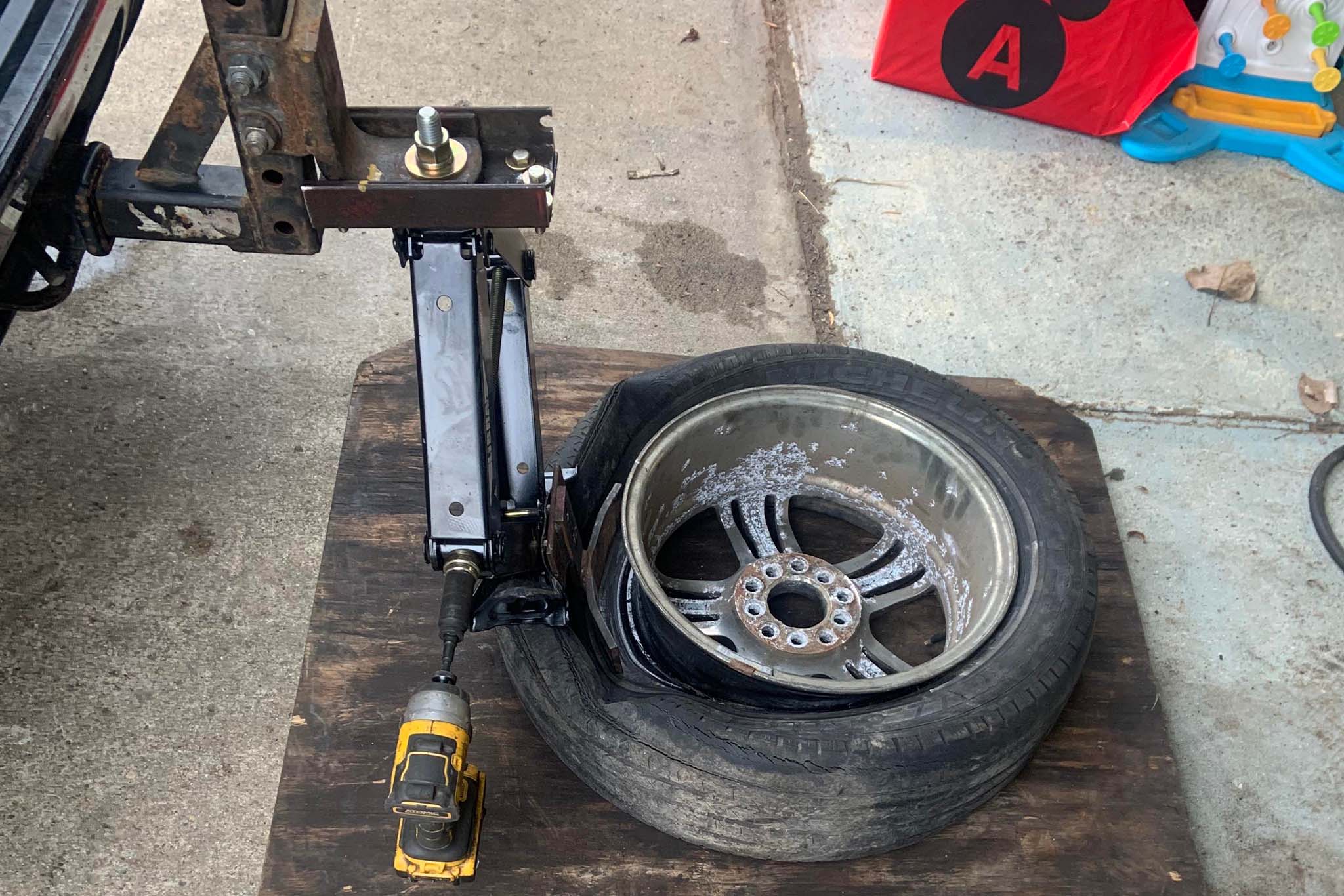 This Hitch-Mounted Tire Bead Breaker Is Working Smarter, Not Harder