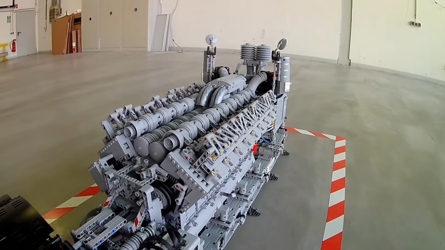 These Huge Diesel Engine Replicas Are Actually Lego Masterpieces