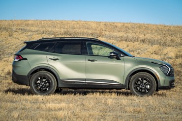 2023 Kia Sportage Review: Good Looks, OK Drive, but Stick to the Pavement