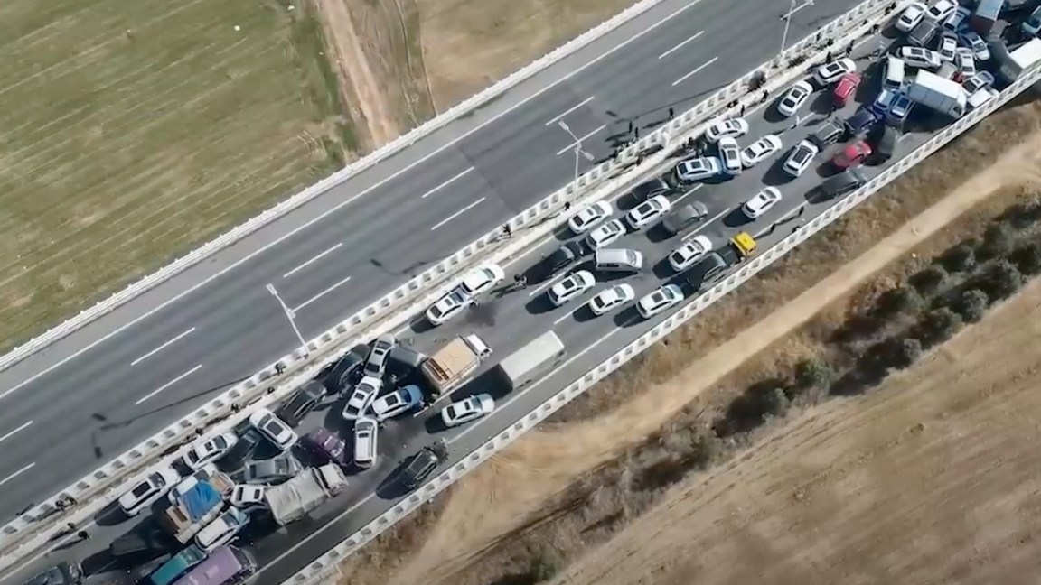 Massive 200-Car Pileup Leaves People Stranded on Chinese Bridge