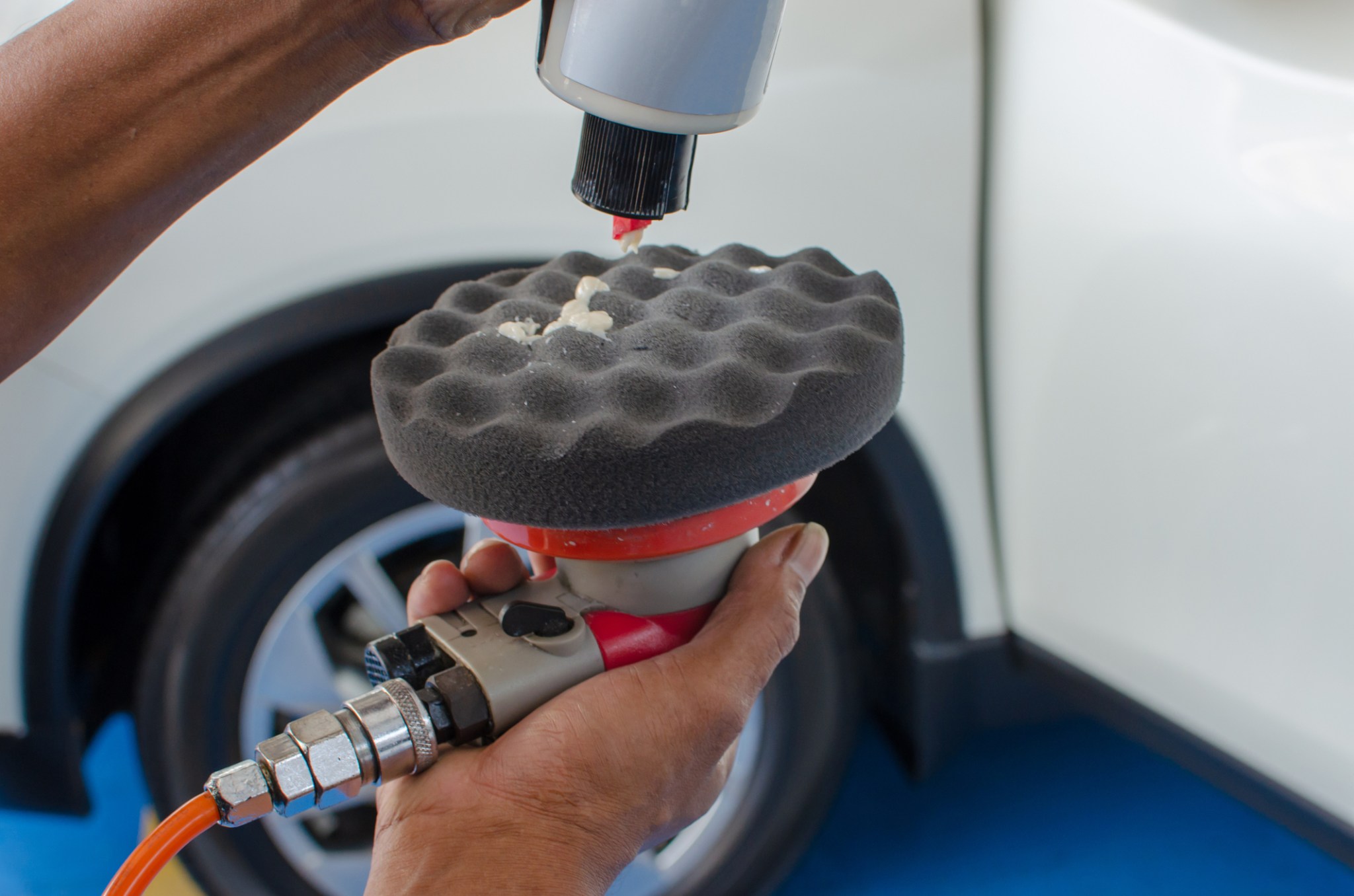 Here's How To Buff A Car