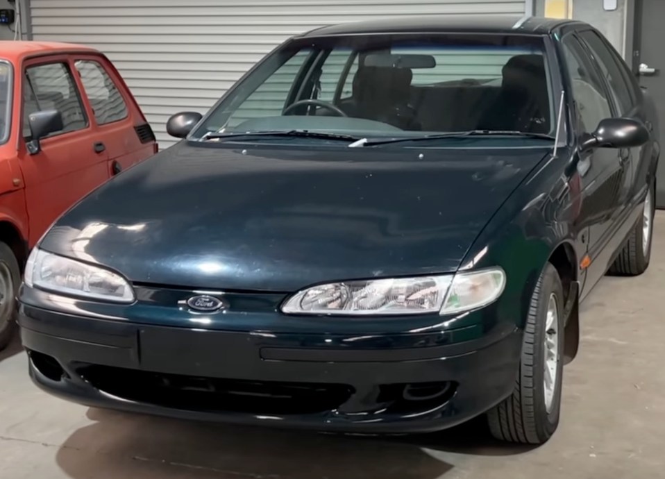 Watch This V8 Ford Falcon Try To Best a Tiny Fiat in a Fuel Economy Battle