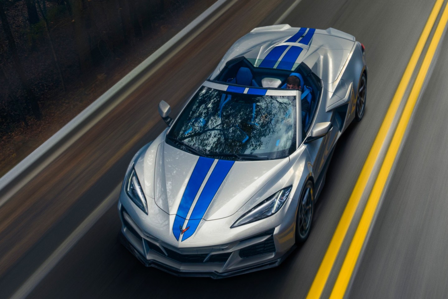 2024 Chevy Corvette E-Ray Hybrid Is the Quickest Corvette Ever, With ...