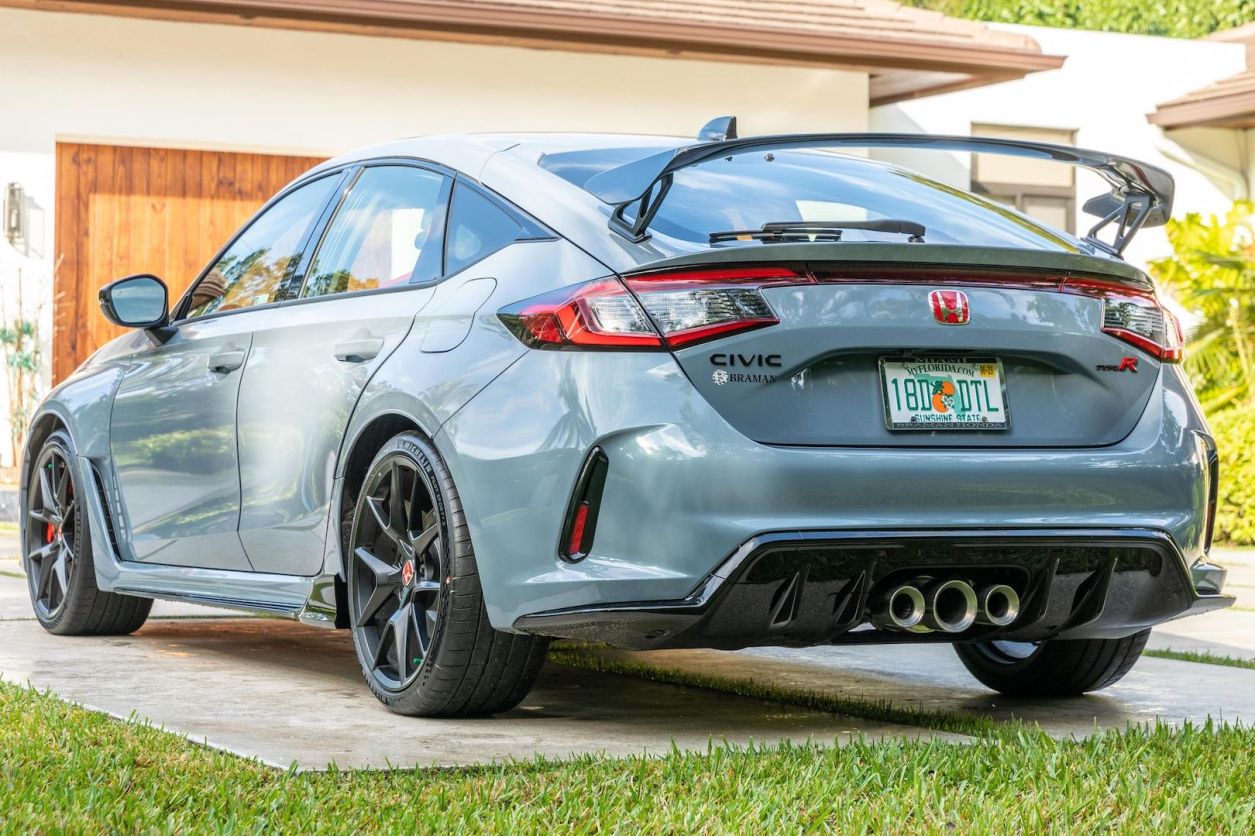 2023 Honda Civic Type R Scalper Who Paid $20K Over Sticker Can't Sell ...