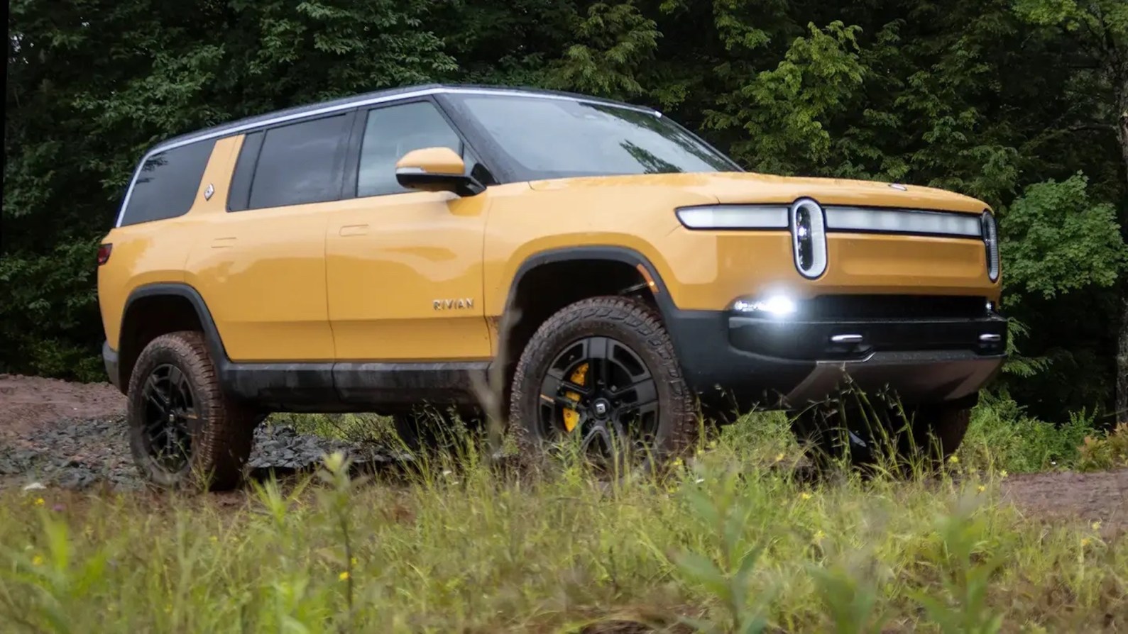 Rivian R1T, R1S Could Get Bi-Directional Charging Via Software Update ...