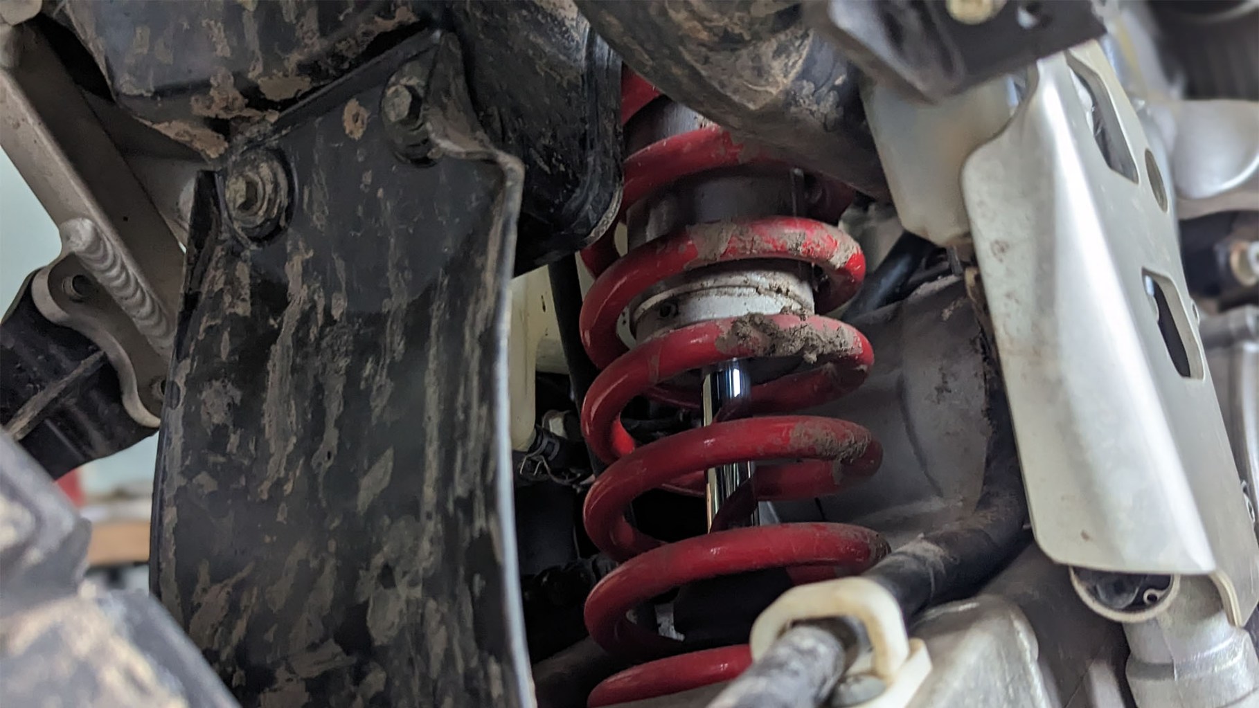 Leaf Springs vs. Coil Springs: Which is Better?