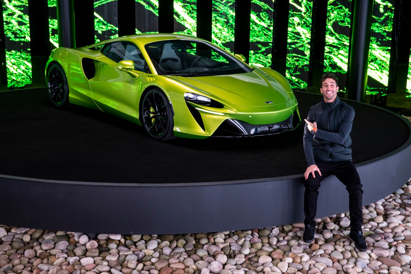 F1's Daniel Ricciardo Loves His 2017 Ford F-150 Raptor: 'Coolest Car I ...