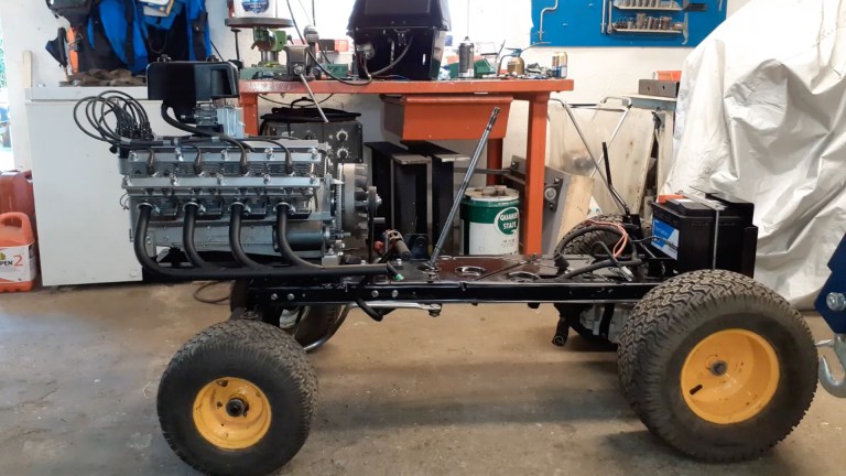 This Working 44cc V8 Engine Kit Is a Real Small Block