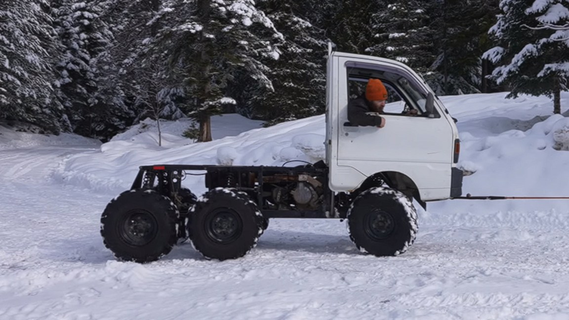 This 6x6 Kei Truck Is Actually a Polaris SxS With a Mitsubishi Minicab Body