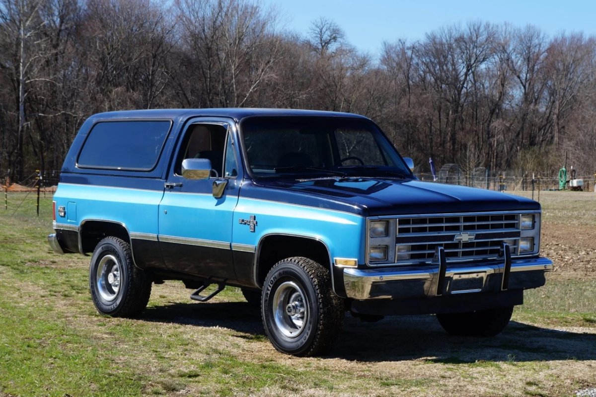 Fake Classic Car Dealer Scammed Buyers Out of Thousands in Deposits