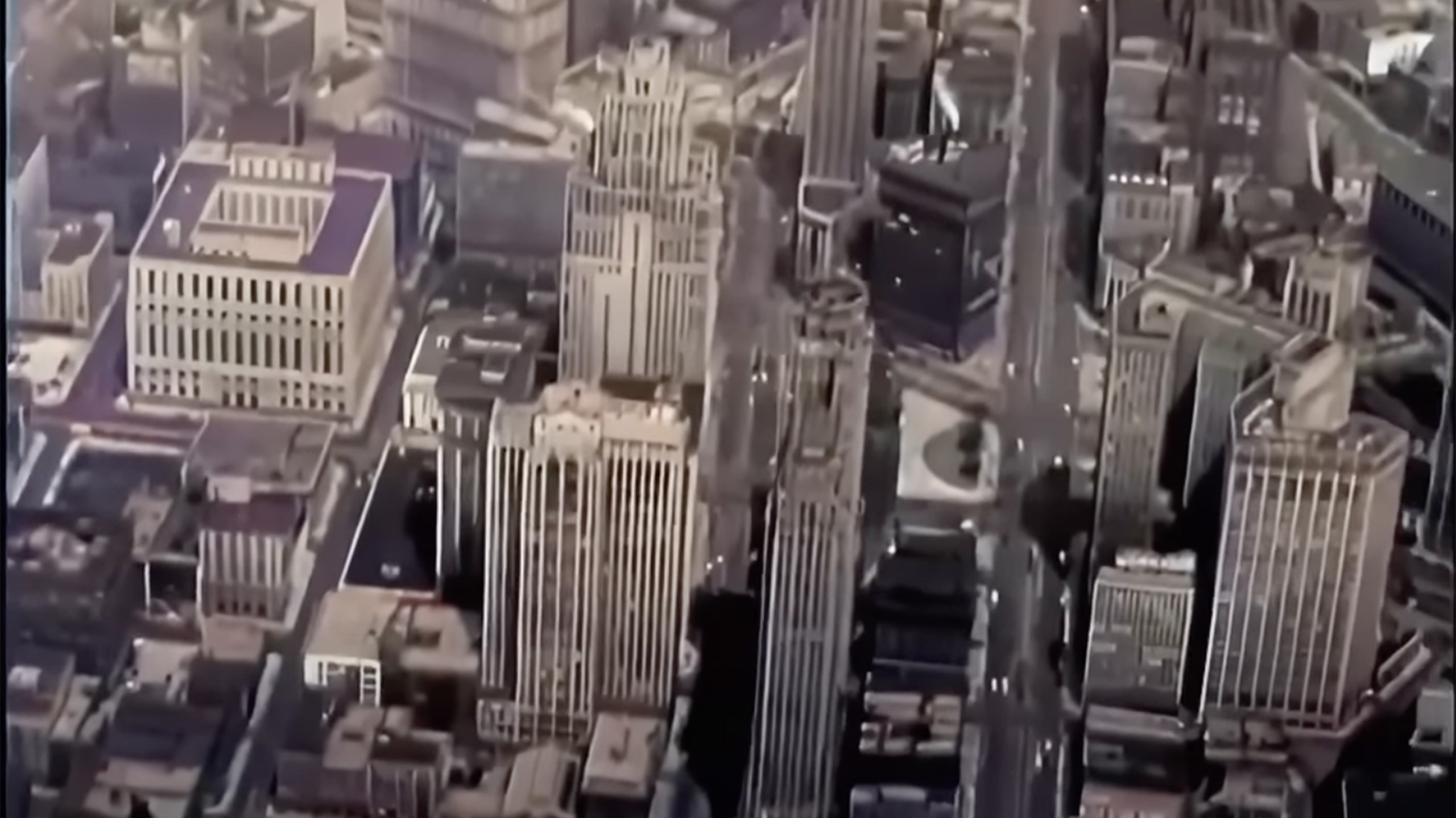 Time Travel 100 Years With This Colorized Footage of Driving In Detroit