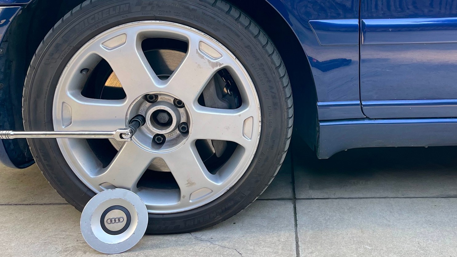 Here's How to Use a Breaker Bar