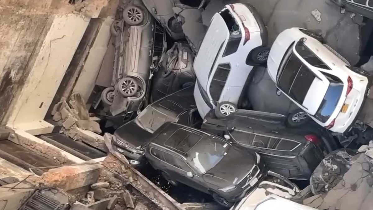 Parking Garage Collapses In Lower Manhattan With People Reportedly ...