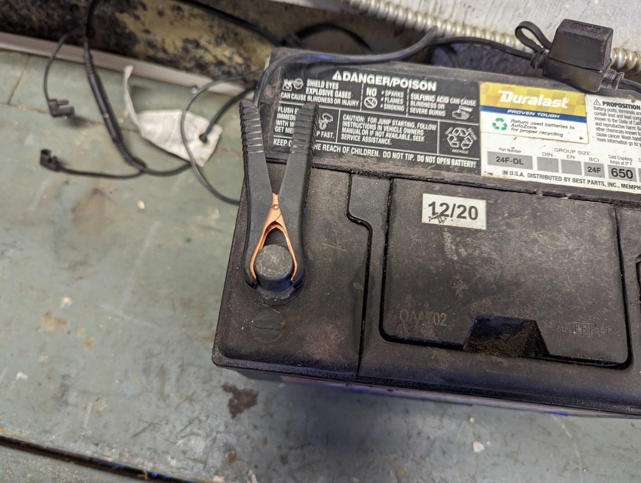 Here's How a Trickle Charger Works