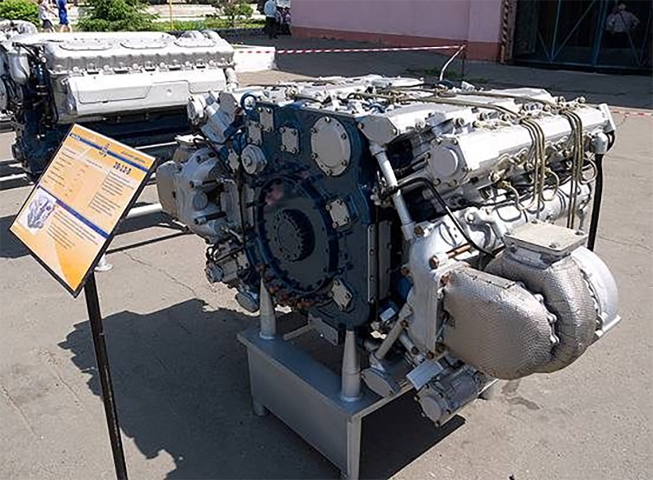 This 34.6-Liter X12 Engine Is a Terrifically Weird 2,000-HP Tank Motor