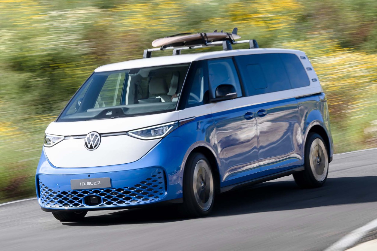 2024 VW ID Buzz Lands in US With 3 Rows, Available AWD, Retro Style