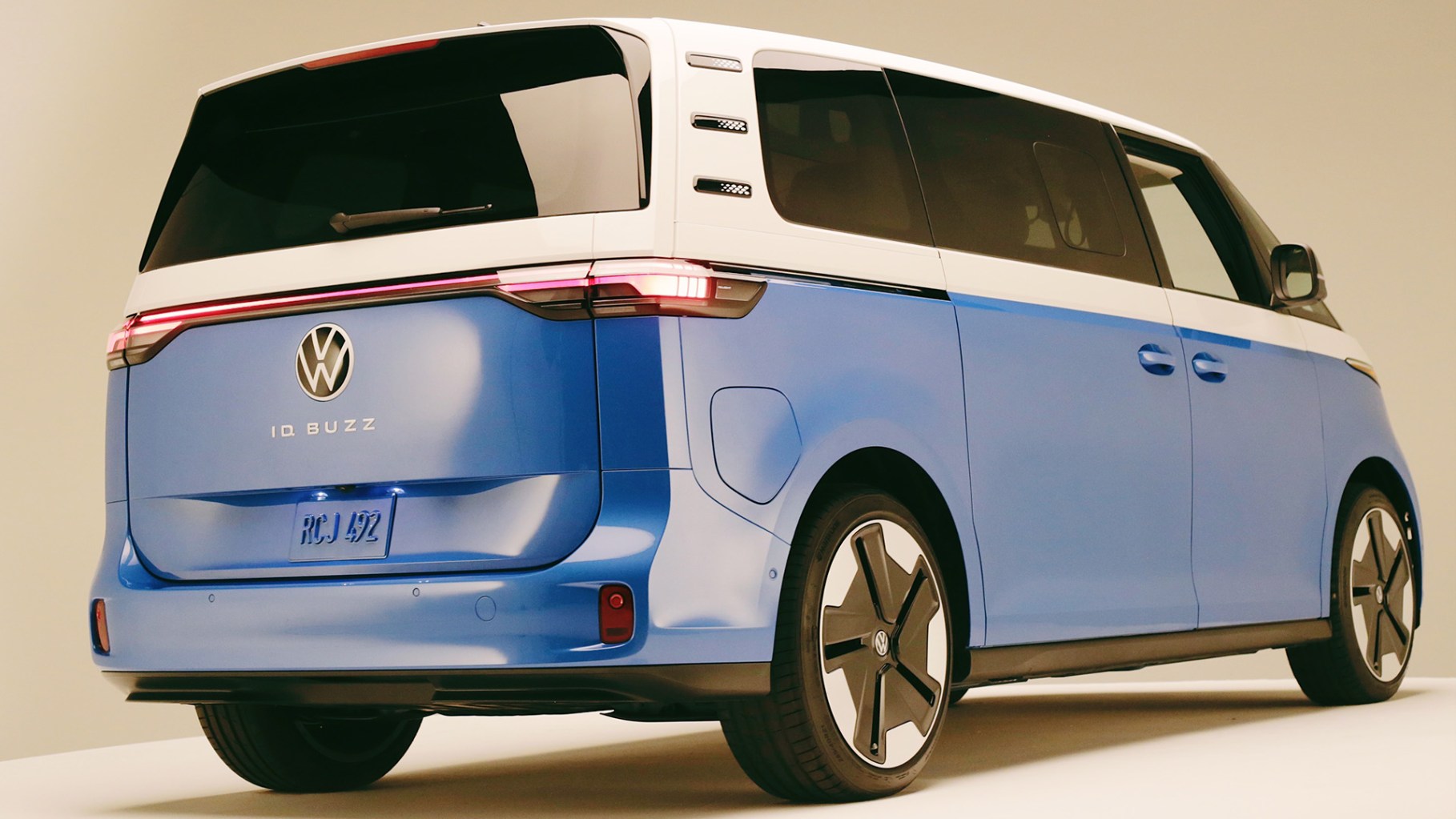 VW ID Buzz Commercial Van Could Be Built and Sold in the US If There's ...