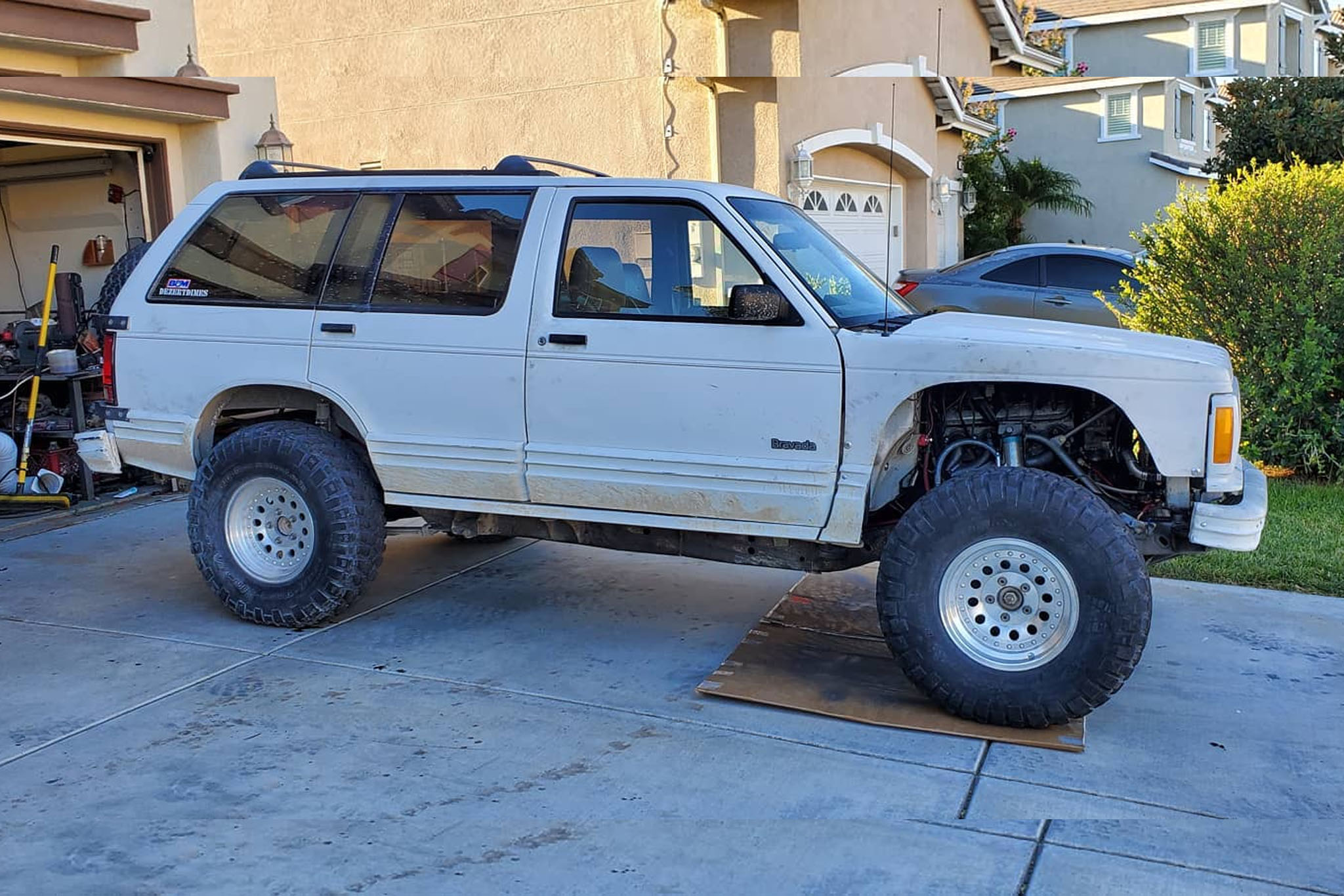 1992 Oldsmobile Bravada Desert Runner Is One Sick S-10
