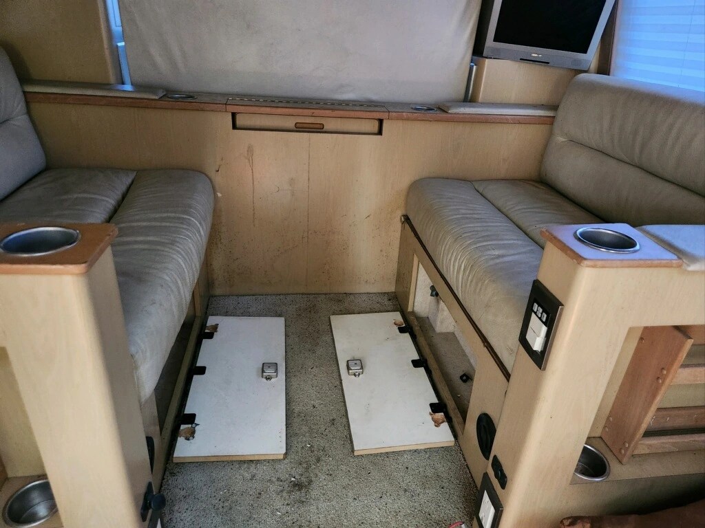 Need a Project RV? Buy This Mauck MSV With Butterfly Doors and a 454 V8
