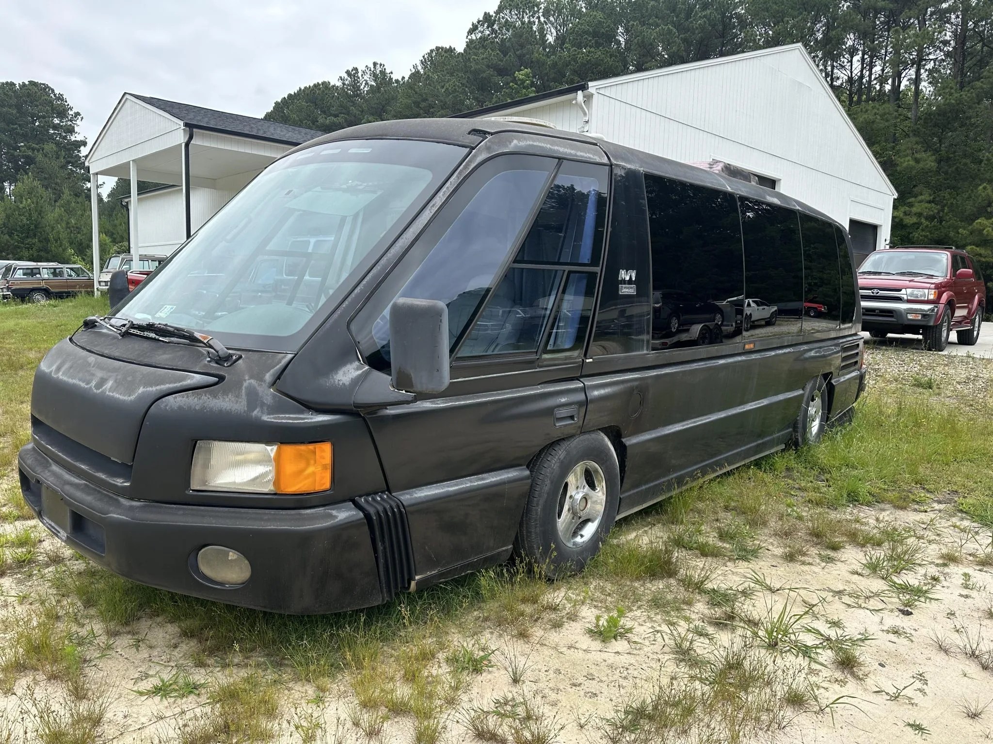 Need a Project RV? Buy This Mauck MSV With Butterfly Doors and a 454 V8