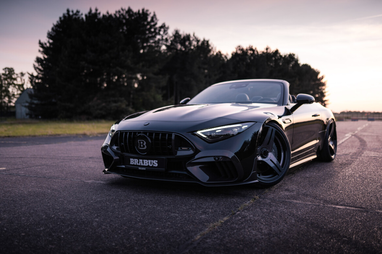 Brabus Mercedes-AMG SL: Of Course, It Looks Better With Tri-Spokes