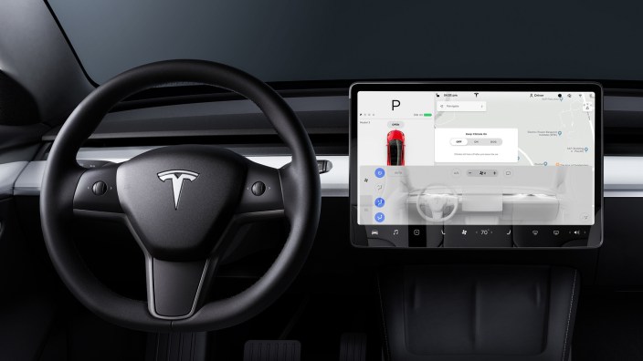 Tesla in Talks With 'Major OEM' To License FSD, Musk Says