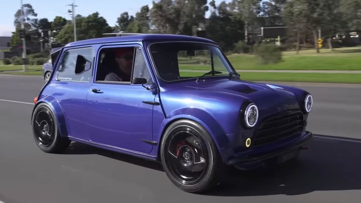 This Incredible 340-HP Classic Mini Has Two Yamaha R1 Engines In the Back