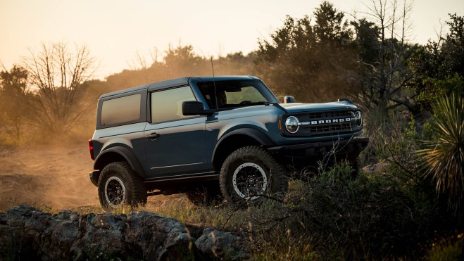 Ford Bronco Base Model Revived for 2025, Leaked Order Guide Says