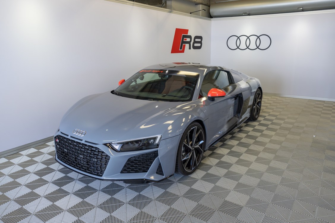 Audi R8 Final Lap: Driving the Mid-Engine Legend Into the Sunset at ...