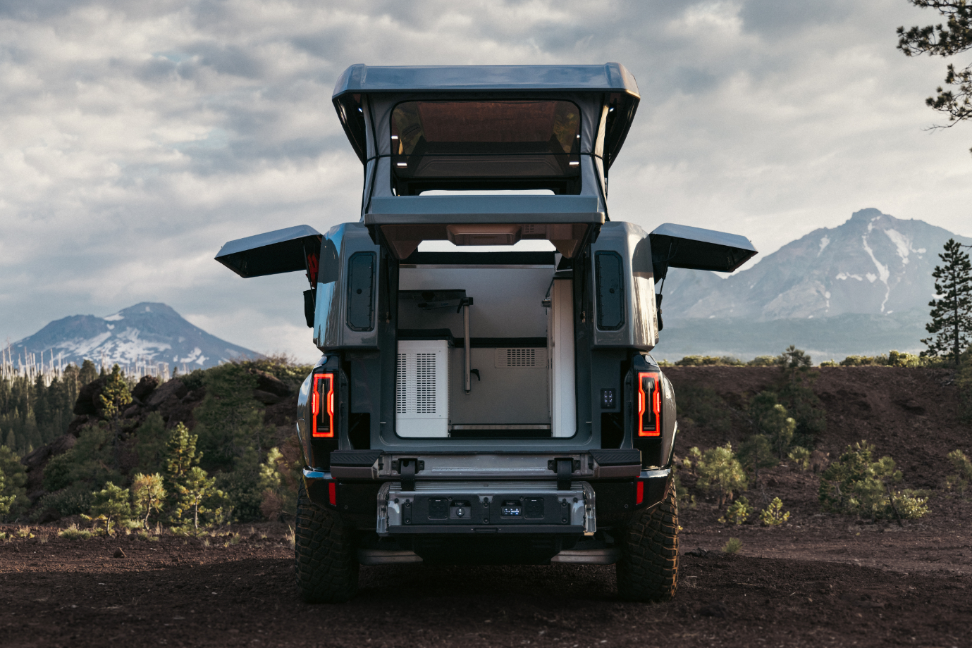 GMC Hummer EV EarthCruiser Adds Carbon Fiber Pop-Up Camper With a Kitchen