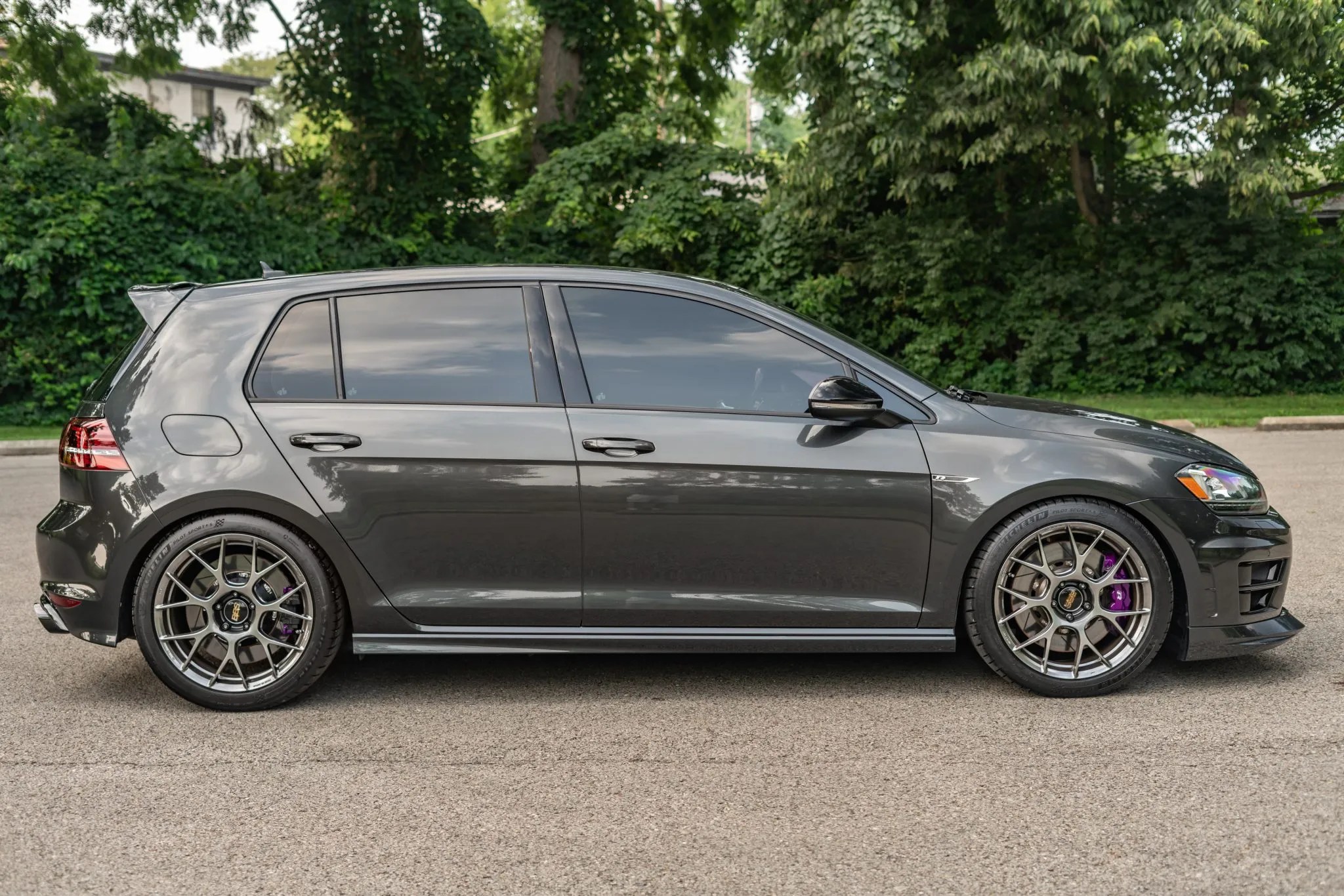 VW Golf R Painted the Wrong Color By the Factory is a One-of-a-Kind Mystery