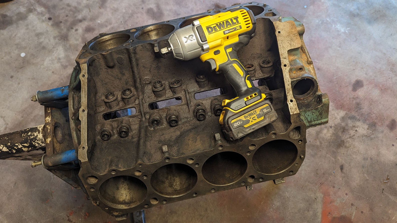 First Impressions Review: DeWalt’s High-Torque Impact Wrench is Massive
