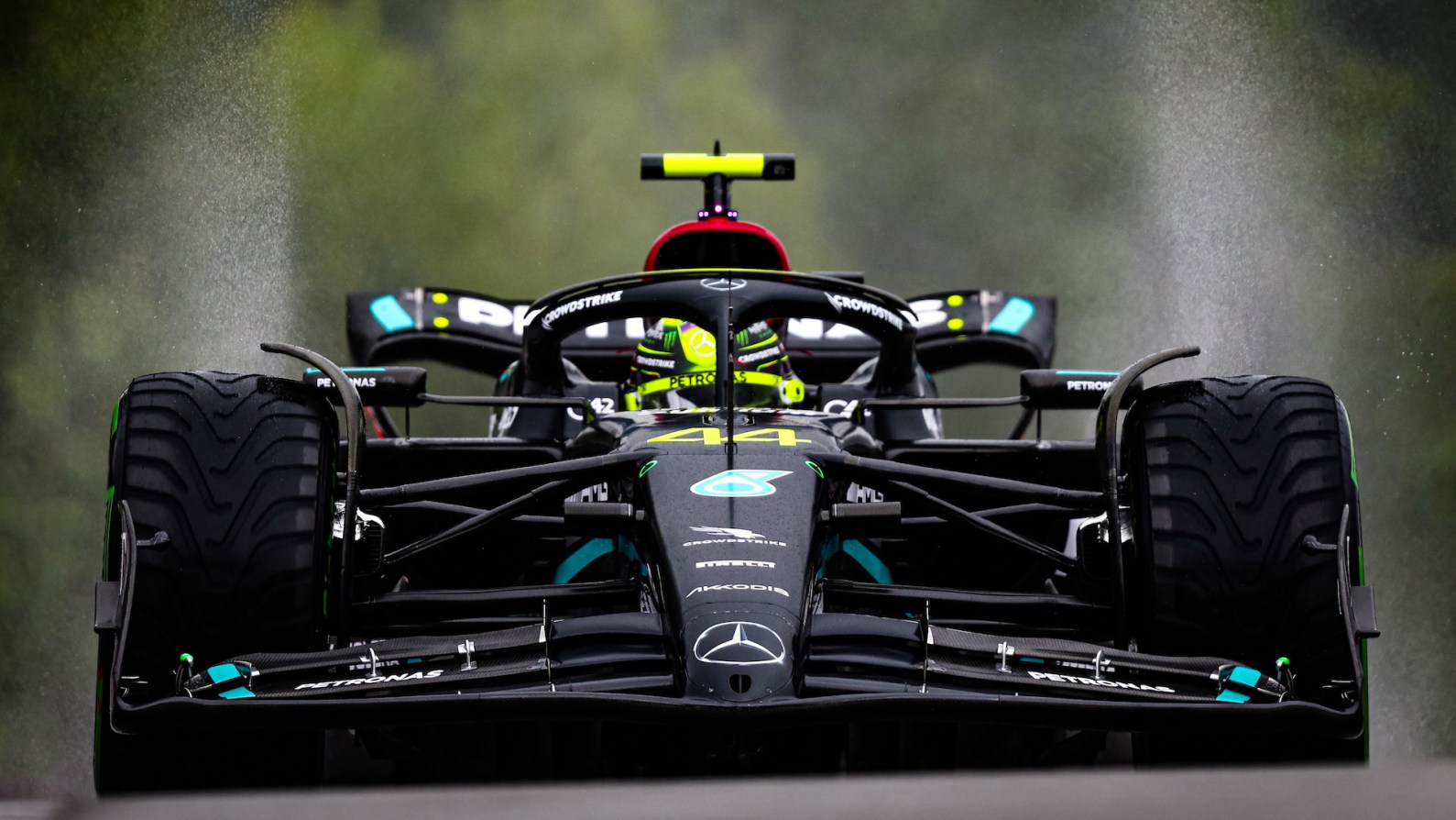 How Fast Do F1 Cars Go?