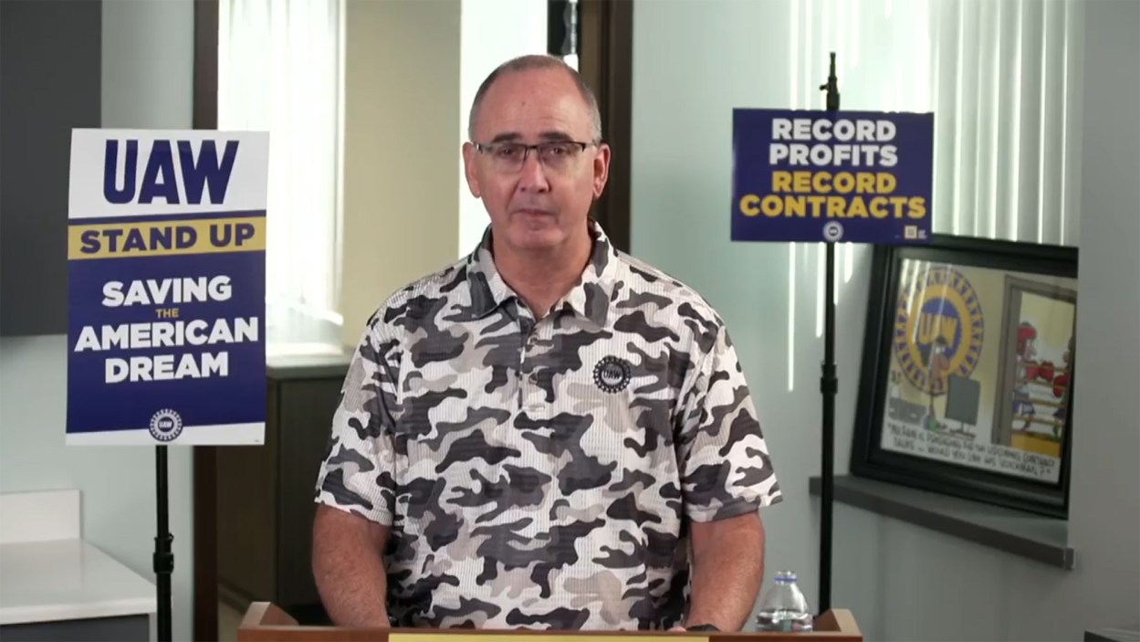 UAW Strike May Cripple Repairs as It Expands to Parts Distribution