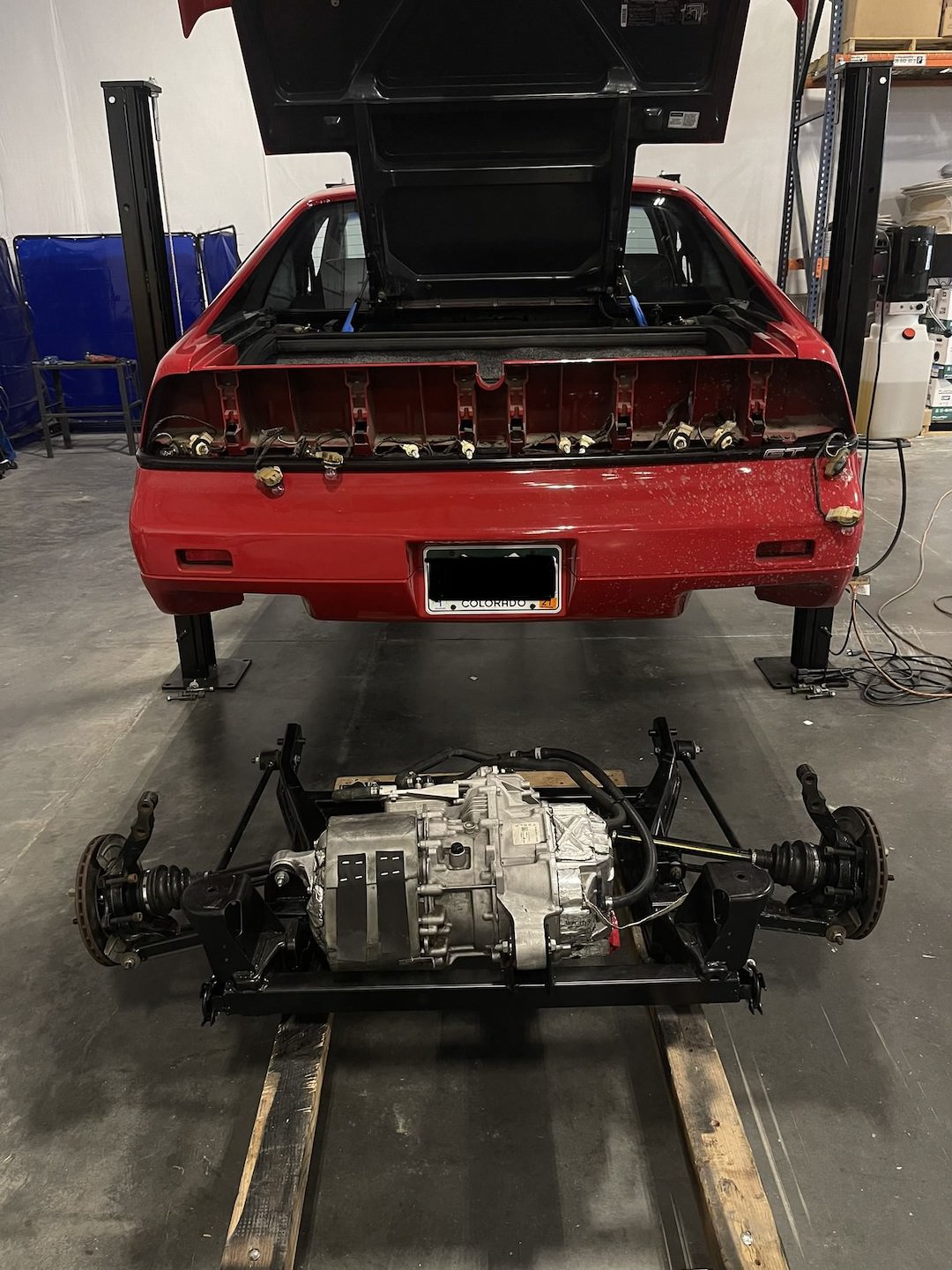 Tesla-Swapped Pontiac Fiero Is a Tesla Roadster From Another Timeline