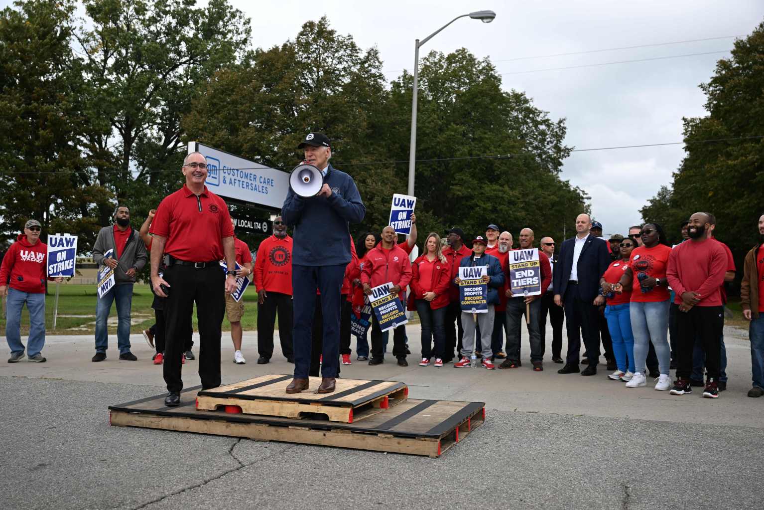 President Biden Joins UAW Picket Line, Says Big Three Should 'Step Up'