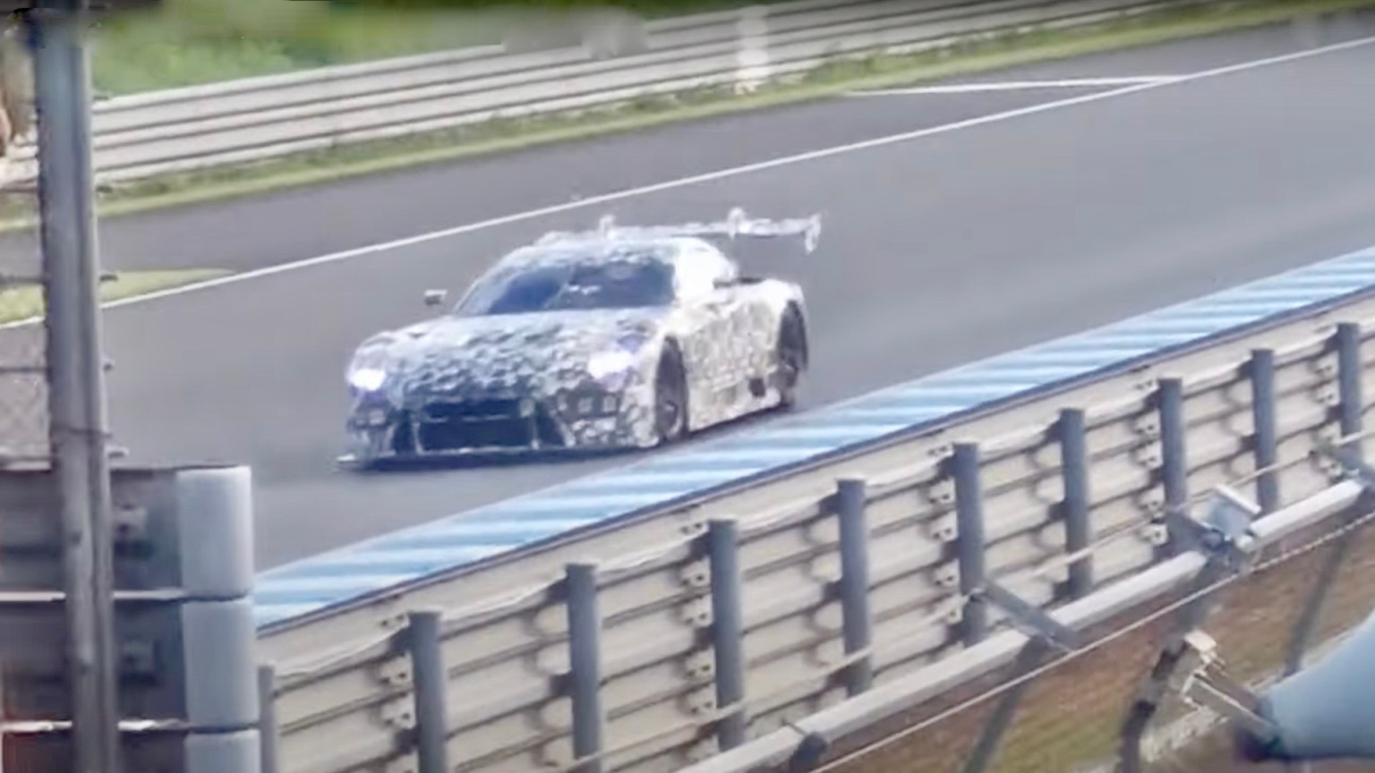 Enjoy Three Hours of the Lexus LFA's V10 Exhaust Sound