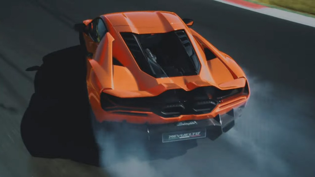 Watch Lamborghini's Test Driver Fling the 1,001-HP Revuelto Around a ...