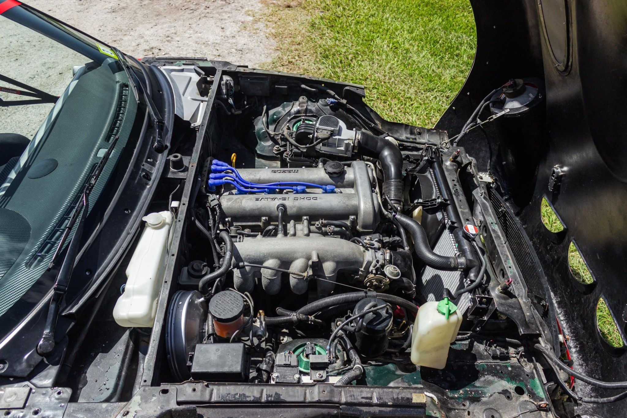 This Lifted 1992 Mazda Miata Might Be the Ultimate Off-Road Buggy