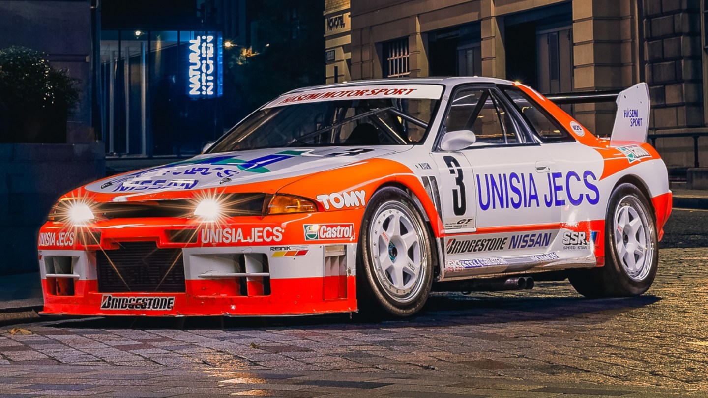 A Legendary Nissan Skyline GT-R R32 Race Car Is Up for Auction