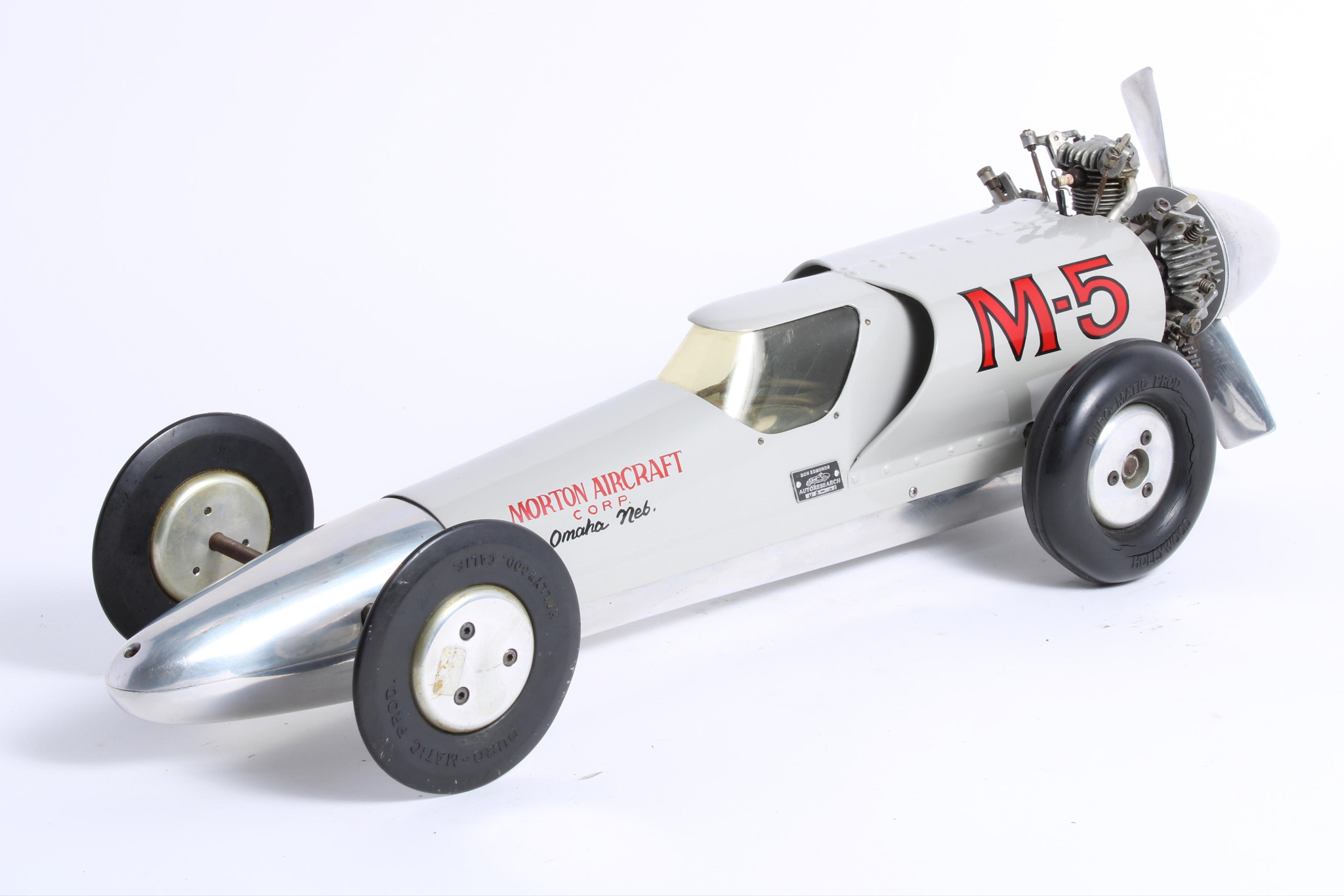 Vintage Tether Car With a Tiny 15cc Radial Engine Looks Absolutely Amazing