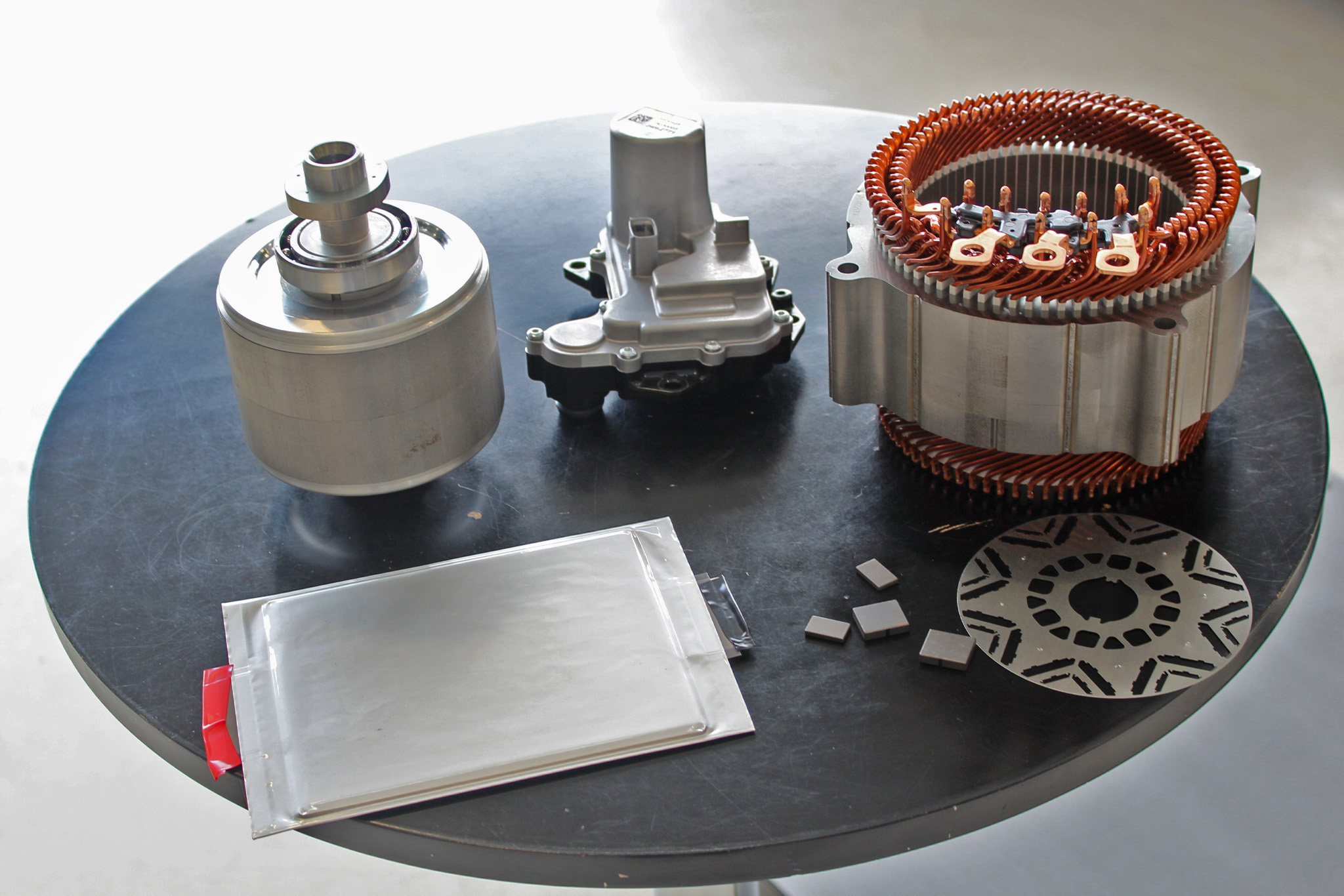 2024 Chevy Corvette E-Ray Deep Dive: Everything to Know About That ...