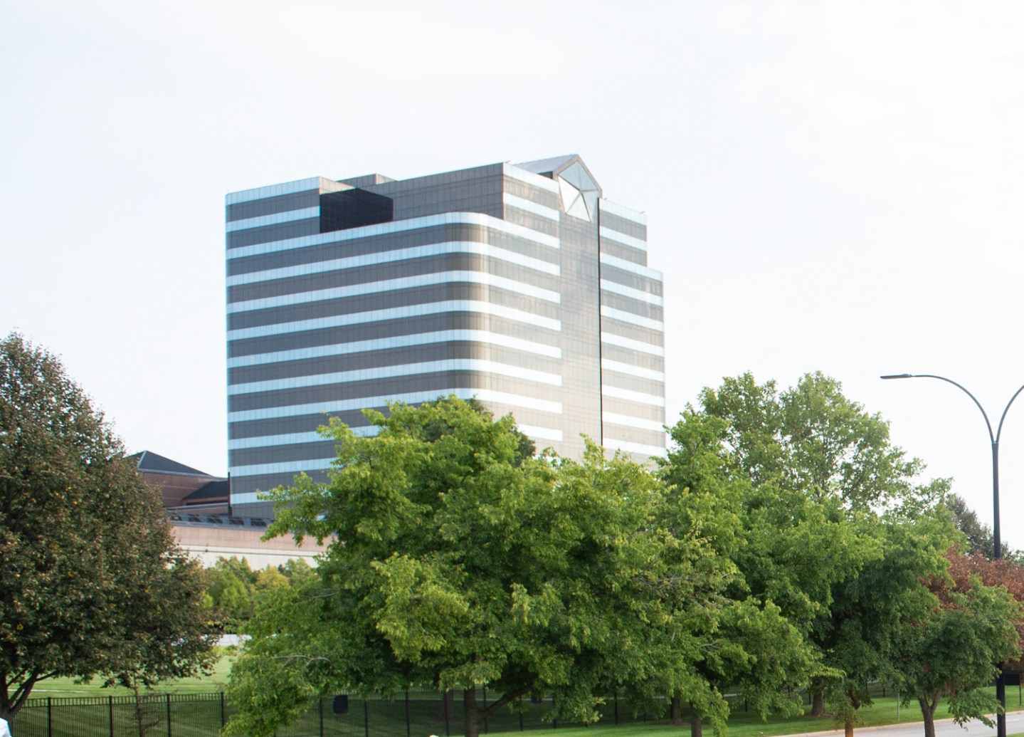 Stellantis Exploring Sale of Detroit HQ, Might Lease It Back: Report