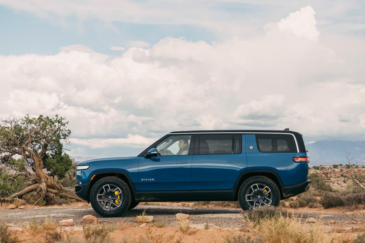 Rivian R1S, R1T Ascent With 1,000 HP Coming in 2024: Report