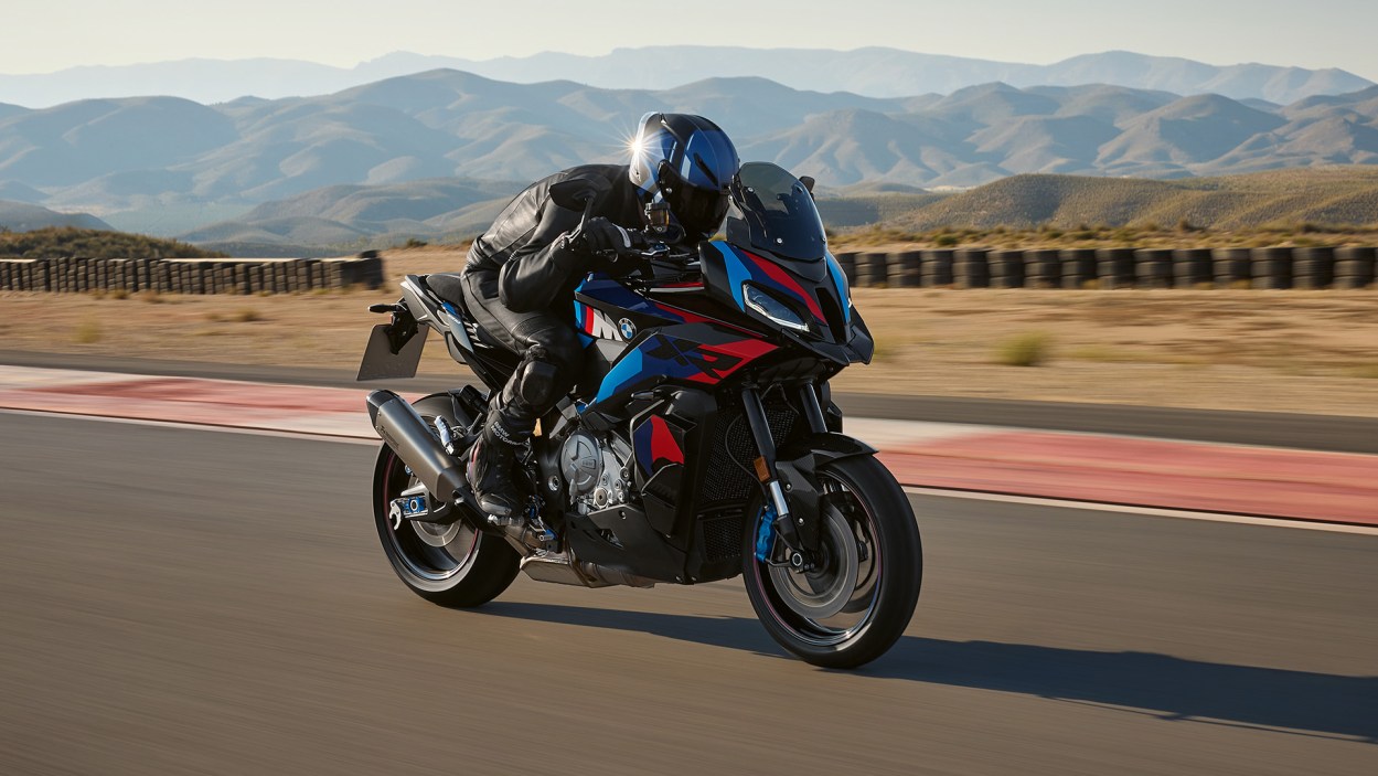 The New BMW M 1000 XR Is a Long-Range Sport Bike That Actually Looks ...