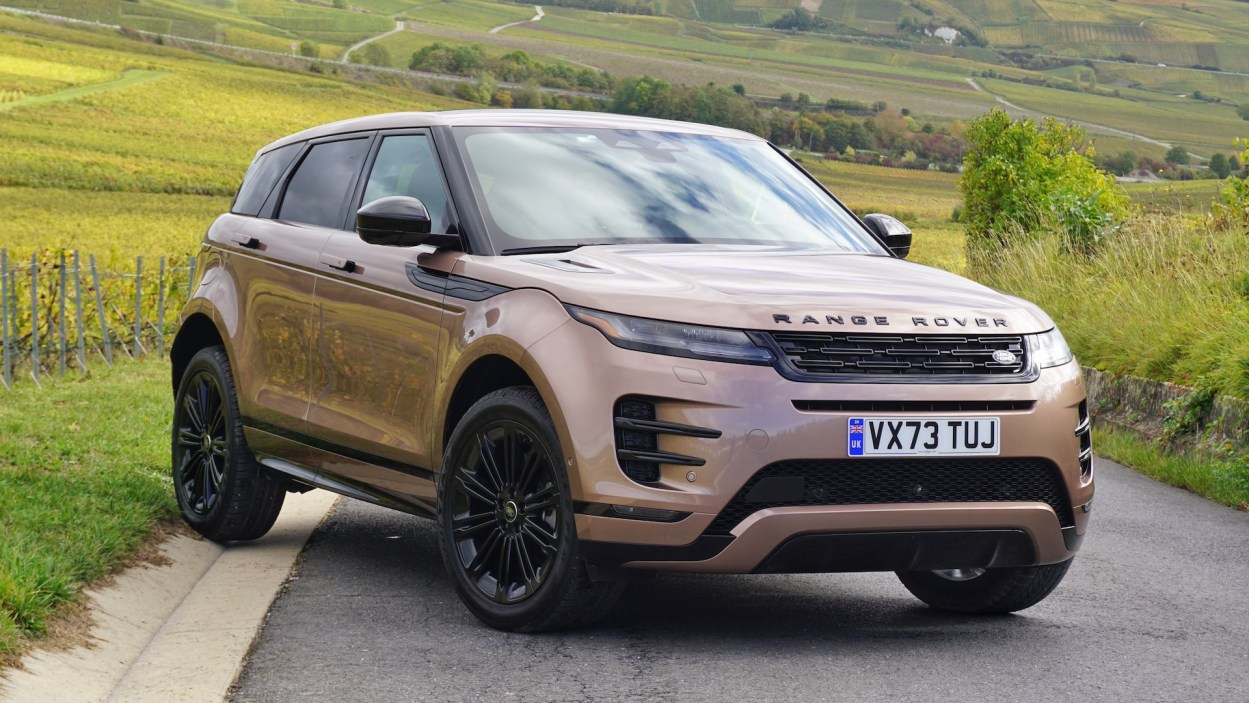 2024 Range Rover Evoque First Drive Review: A Designer Crossover for ...