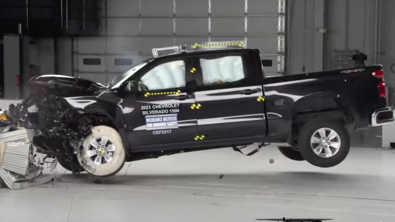 Ford F-150 Aces IIHS Crash Tests, Towers Above Chevrolet, Ram in Terms ...