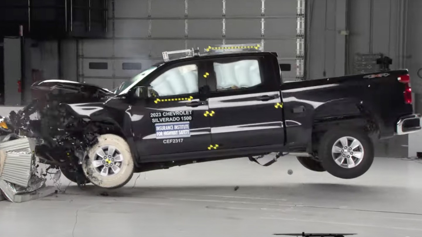 Ford F-150 Aces IIHS Crash Tests, Towers Above Chevrolet, Ram in Terms ...